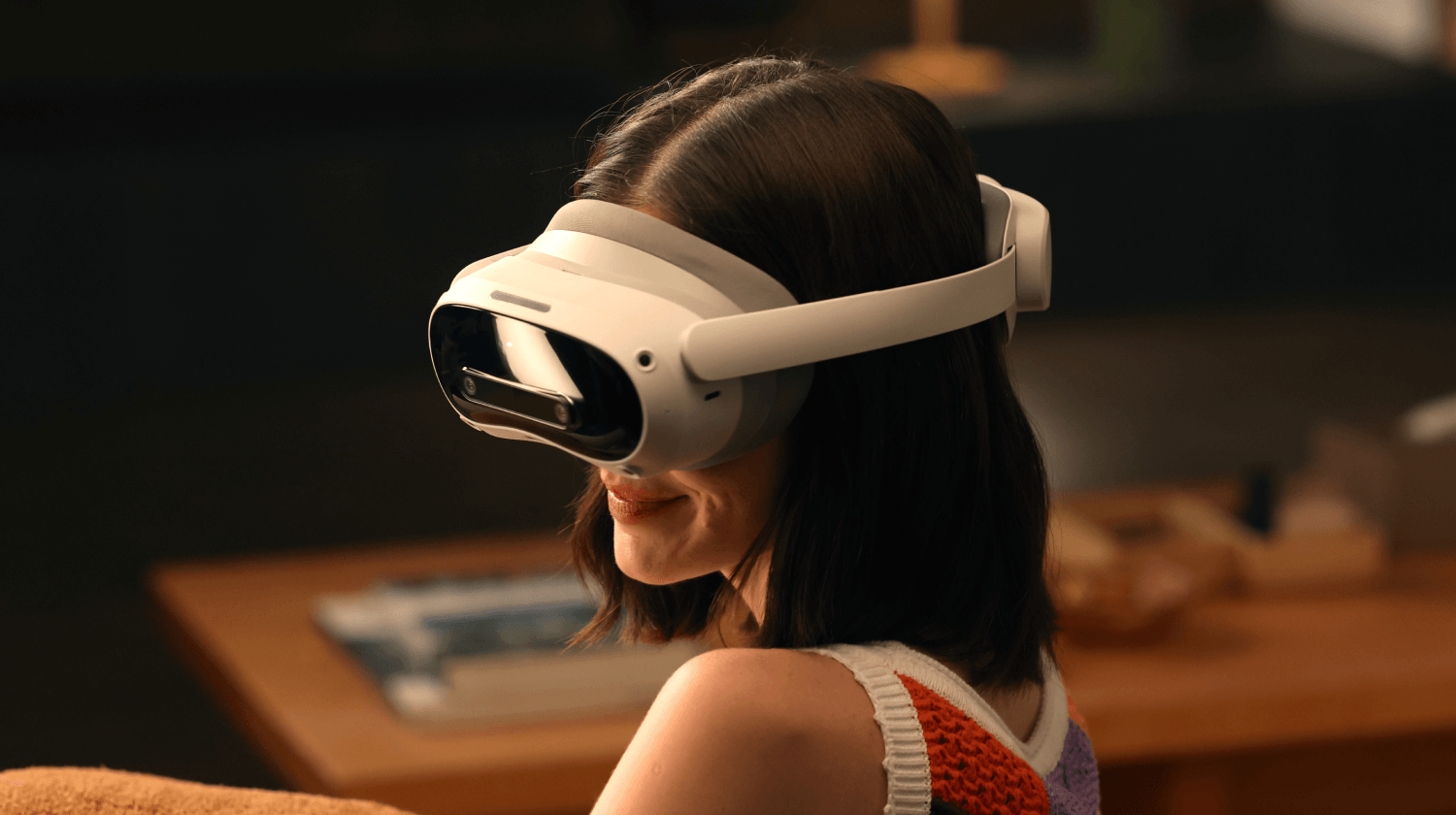 Shop Pico VR Ultra VR Headset By PICO Online in Dubai, Abu Dhabi and all UAE|GEEKAY|73376